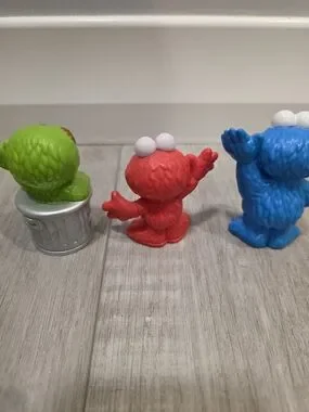 Sesame Street | Toys | Sesame Street Figure Lot Cookie Monster Elmo ...